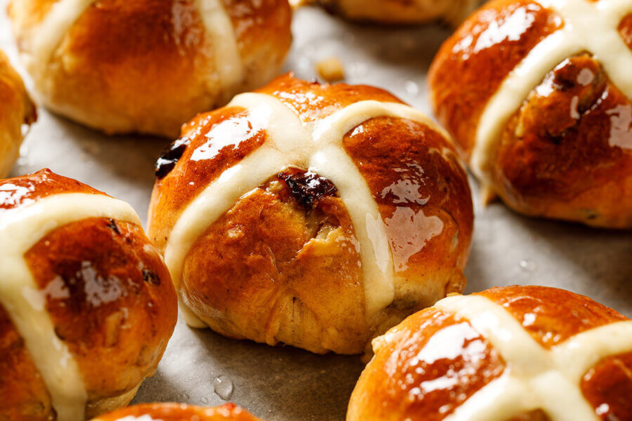 Scrumptious hot cross bun recipe